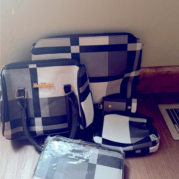 mei&ge bag | Bags | Bag X Purse Set Each Item Full Set 50 Take It Now ...